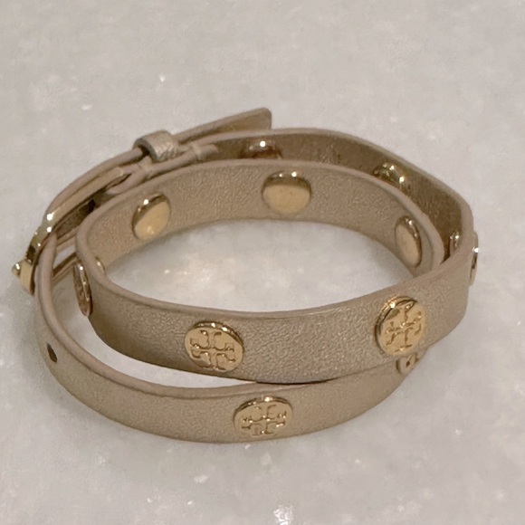 Tory Burch | Jewelry | Tory Burch Gold Metallic Leather And Logo ...